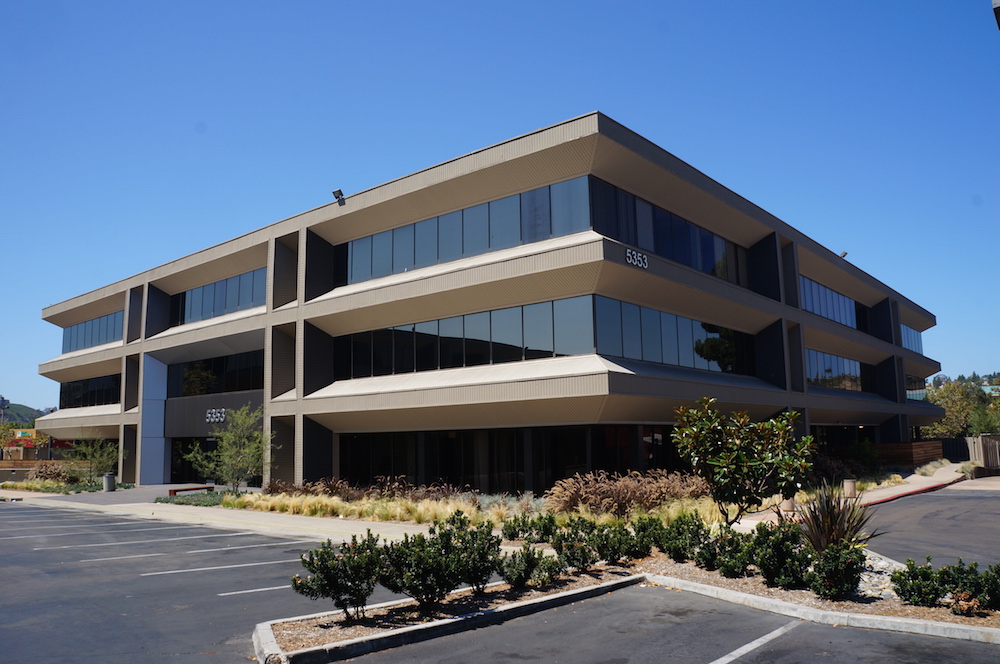 Commercial Installation - Benchmark LandscapeBenchmark Landscape